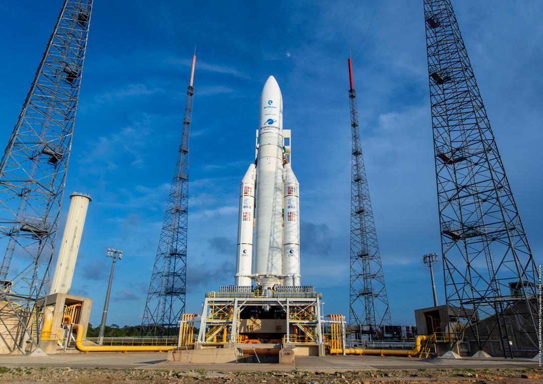 En images, le décollage réussi d'Ariane 5