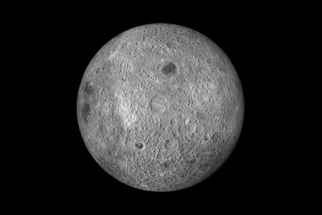Face cachée de la Lune : un impact géant pourrait expliquer sa profonde ...