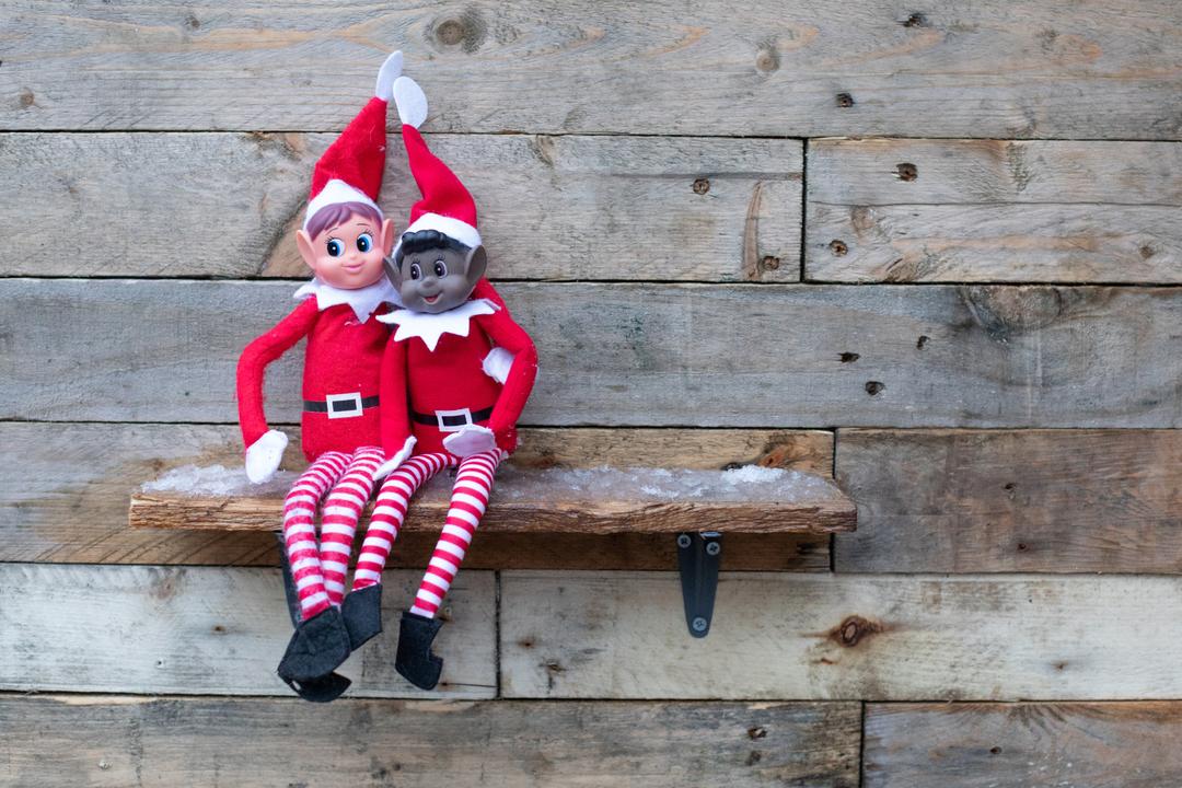 L’incroyable histoire des lutins farceurs : d’espions du Père Noël à ...