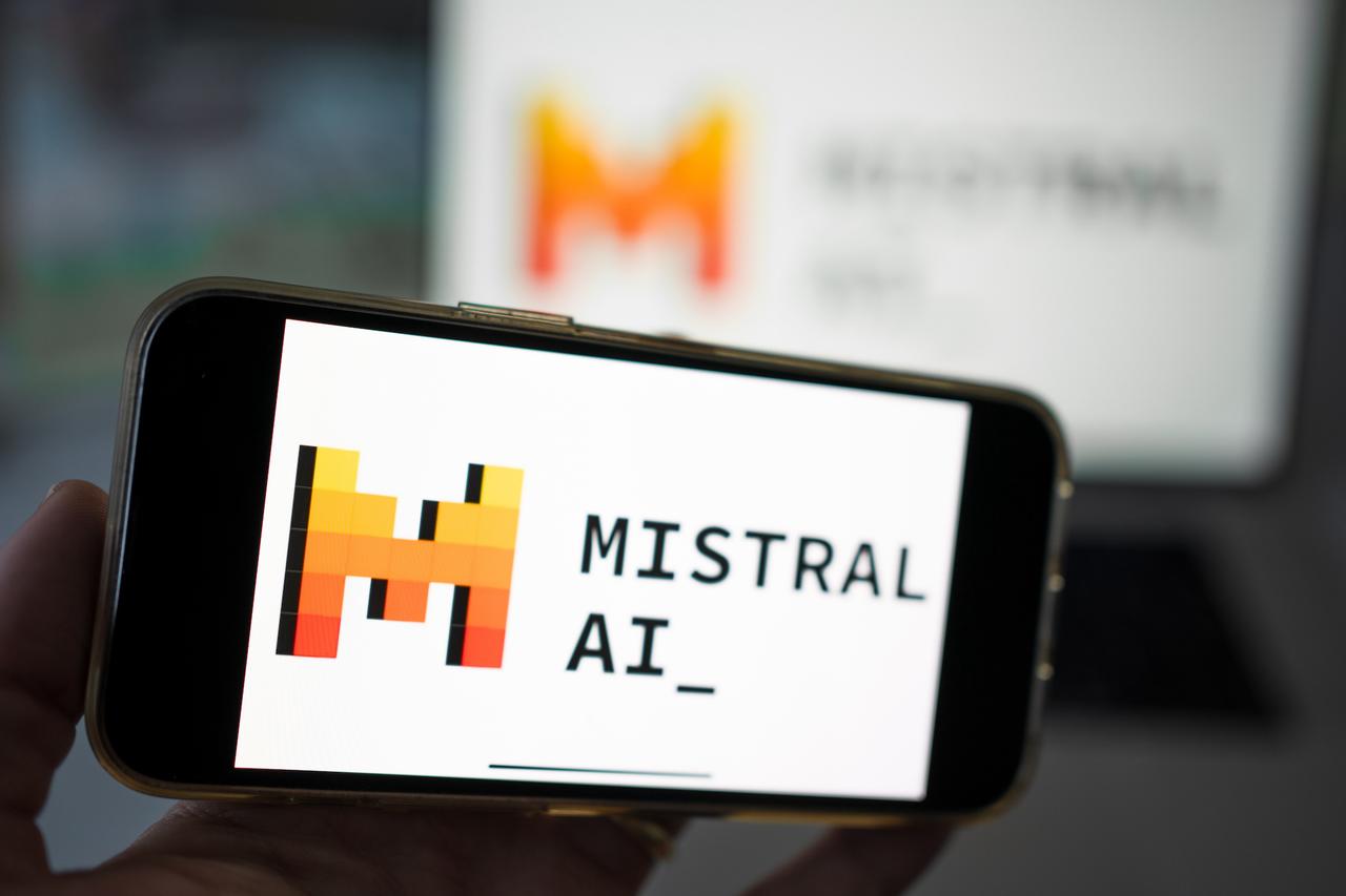 Mistral AI dévoile ses ambitions et prépare une révolution dans ...