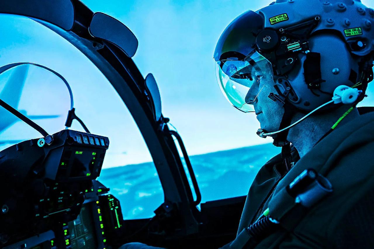 Une fusion totale avec la machine : Airbus dévoile le cockpit du futur ...