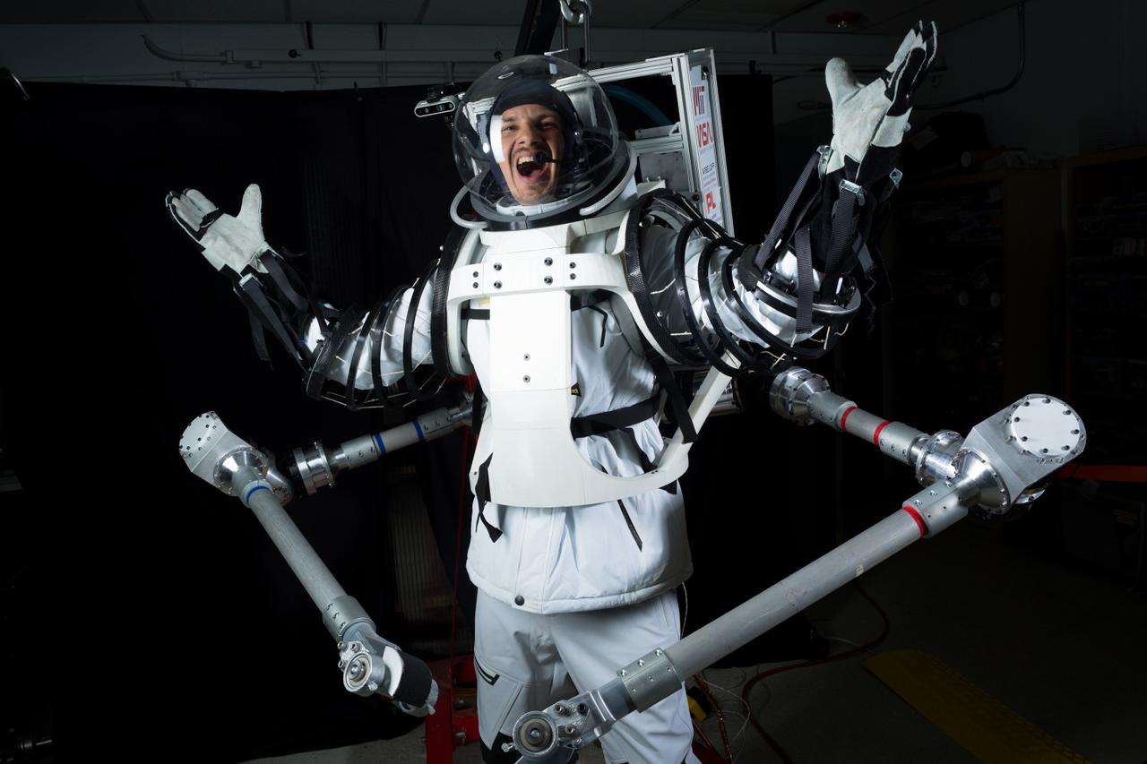 Le MIT créé des bras robotiques pour les astronautes qui vont ...