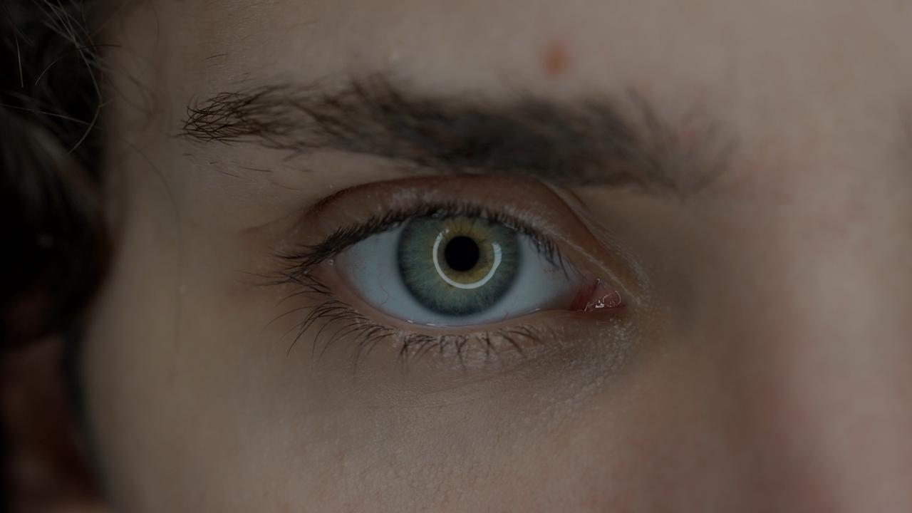 Des points scintillants dans votre champ de vision ? 3 causes possibles ...