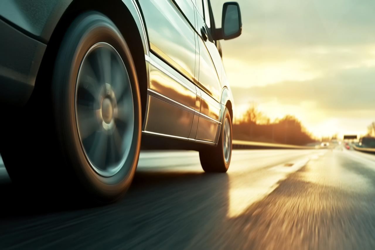 150 km/h autorisés par une IA : le test qui divise
