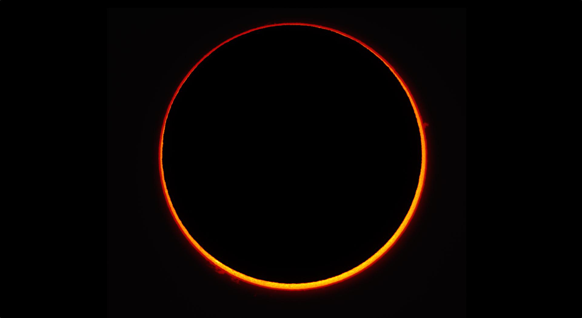 Les 6 plus belles photos de l'éclipse annulaire du Soleil
