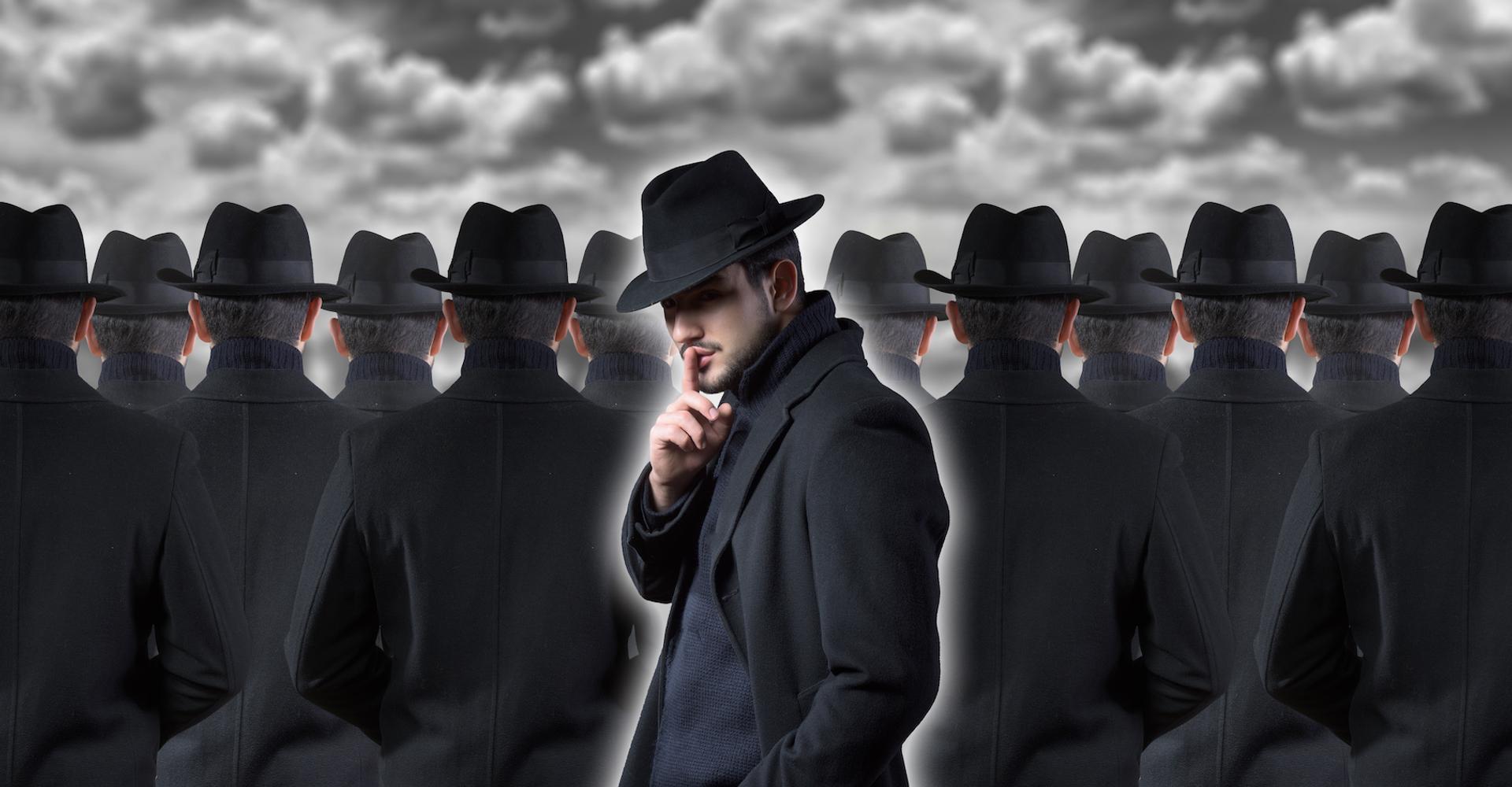 Qui sont les adeptes des théories du complot