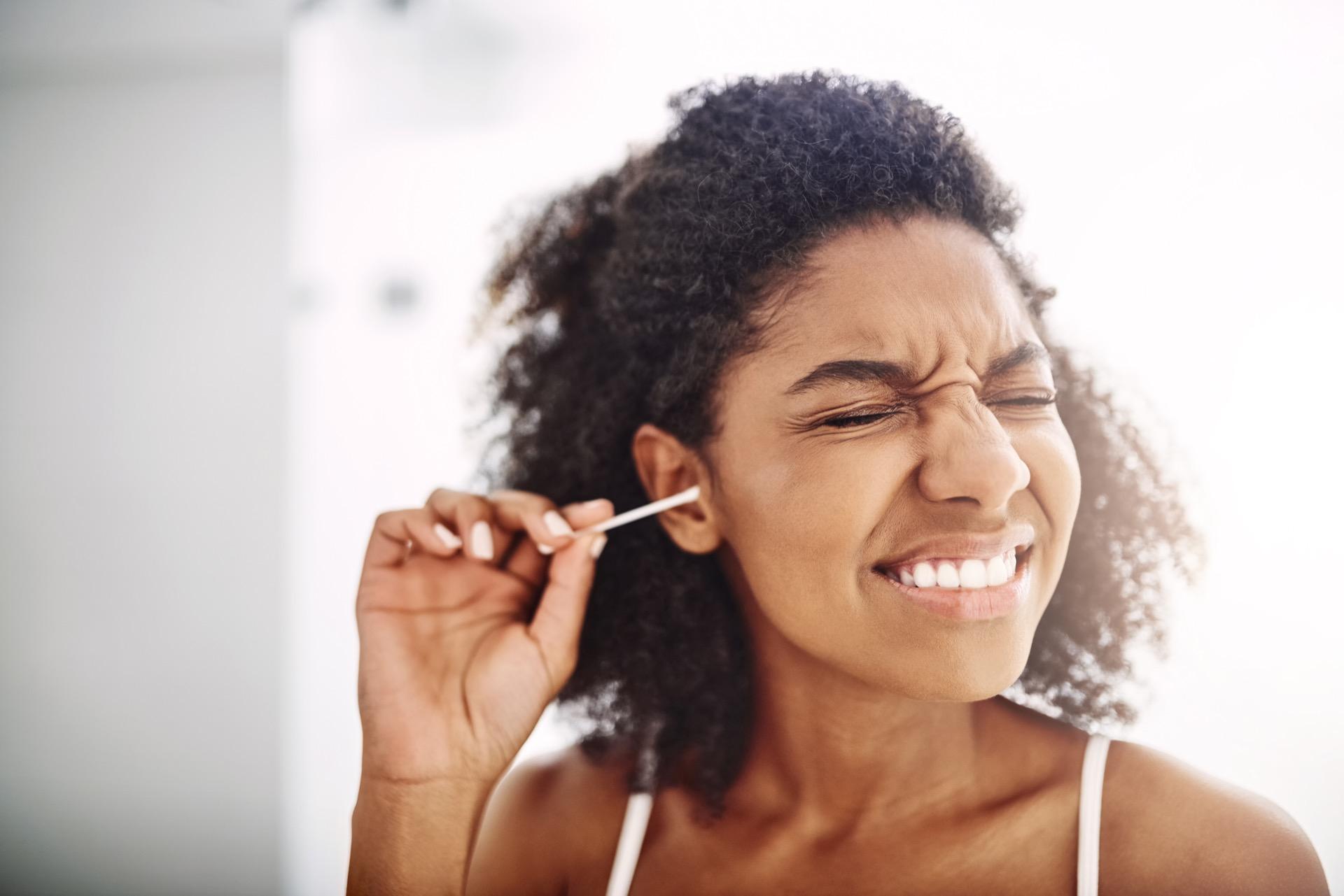 Hygiène : pourquoi est-il important de se nettoyer les oreilles