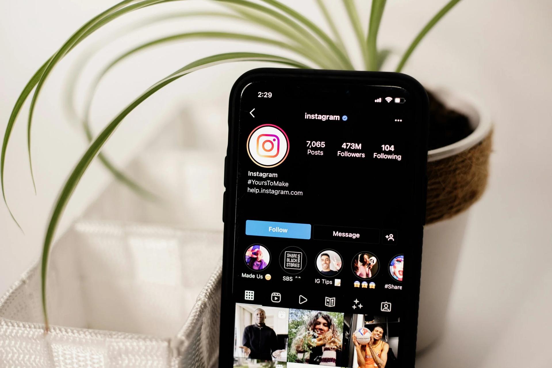 Comment activer le mode sombre sur instagram