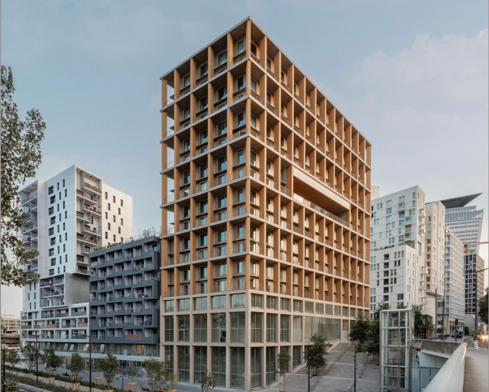 Une tour en bois à Paris, incroyable mais vrai