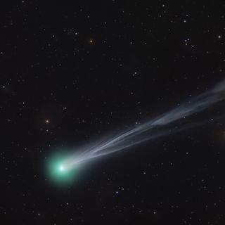 Une comète kamikaze s'approche du Soleil : surveillez bien le ciel, on ...