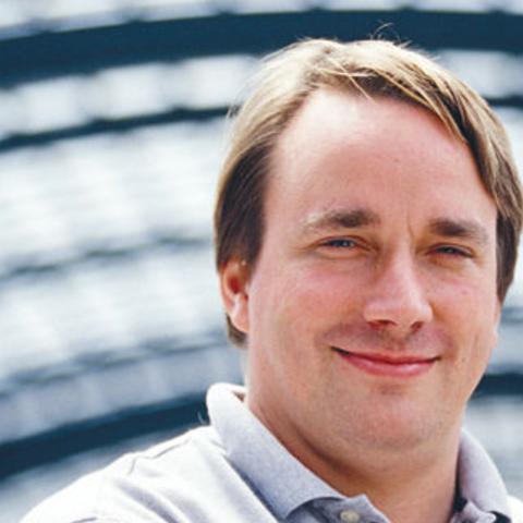 Biographie | Linus Benedict Torvalds - Développeur | Futura Sciences