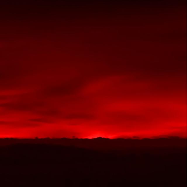 Tache rouge dans l'œil : causes et traitement