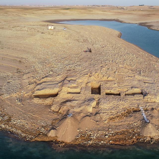 Un palace vieux de 3.400 ans émerge des eaux en Irak