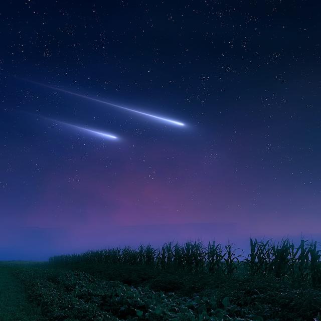 Cette comète visible en ce moment vient d’affronter un phénomène ...