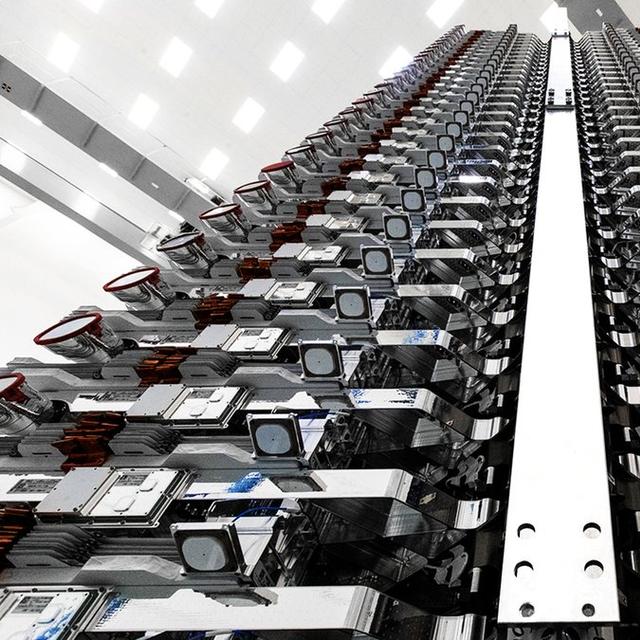 Starlink : Elon Musk minimise les risques de désordre orbital que ...