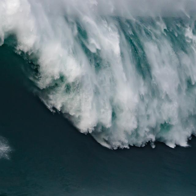 Ces vagues de 35 mètres observées dans le Pacifique révèlent une force ...