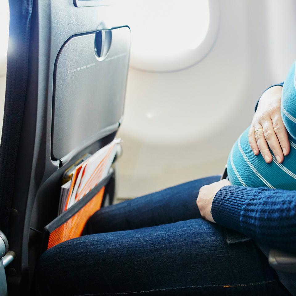 Science décalée : 74 bébés sont nés dans un avion entre 1929 et 2018