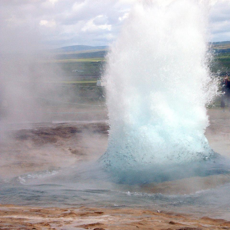 Définition | Geyser : qu'est-ce que c'est ? | Futura planète