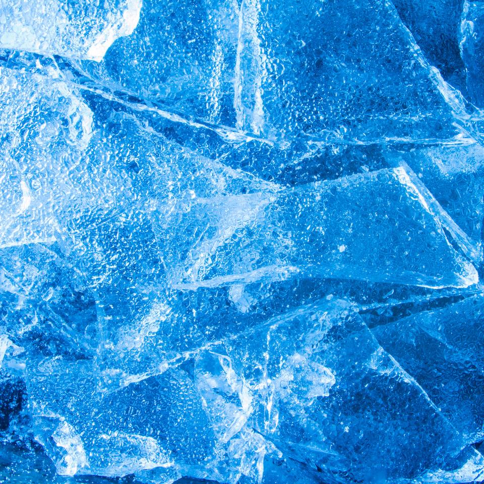 Un nouveau type de glace qui ne fond pas à température ambiante a été ...