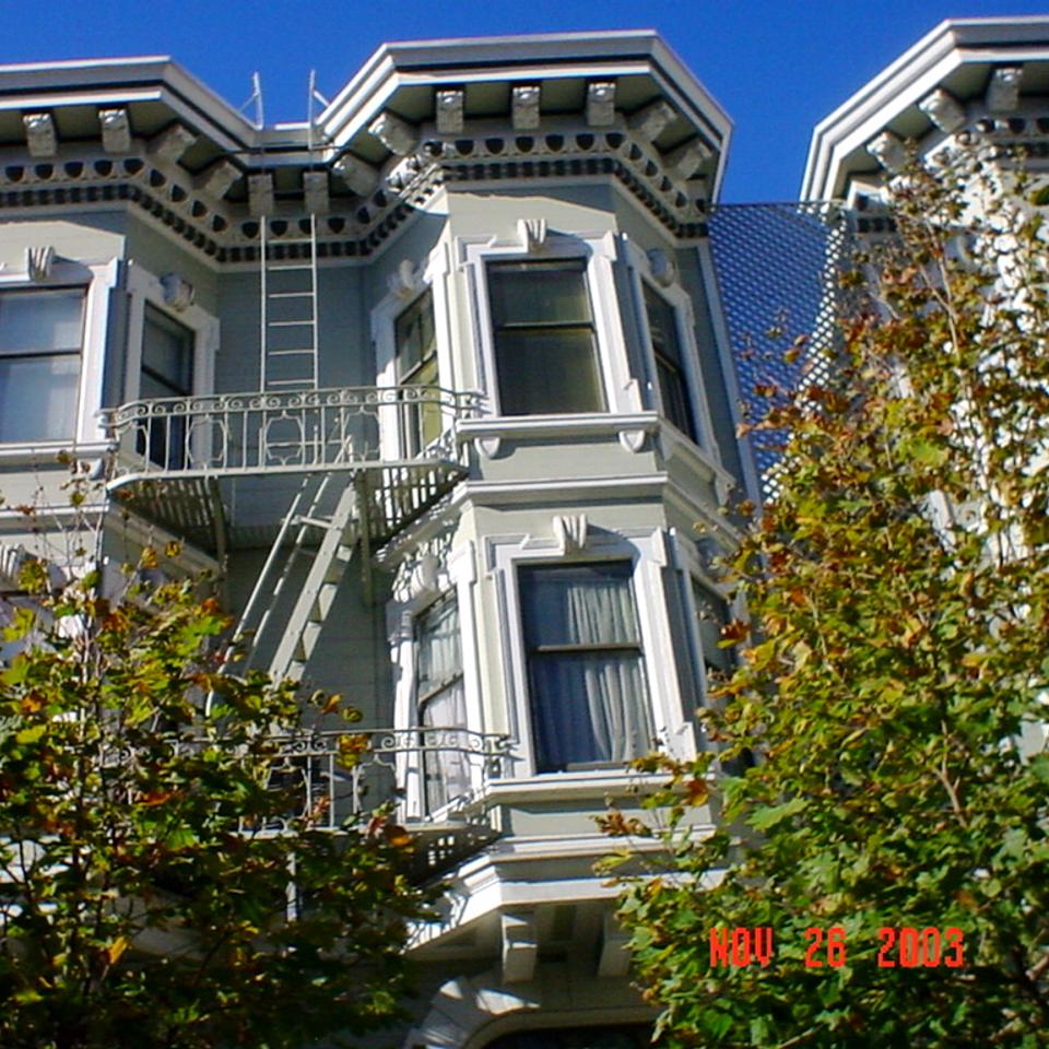 Définition | Corniche : qu'est-ce que c'est ? | Futura maison