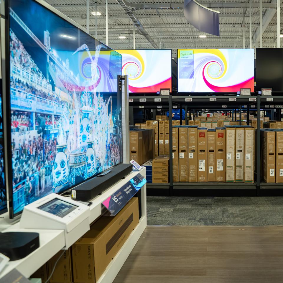 Les 4 meilleurs TV Oled et Mini-Led à moins de 1000 € en 2026