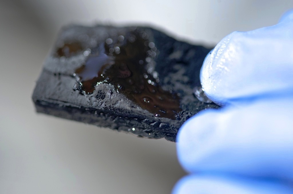 Comment éponger des fuites d'huile avec des nanotubes