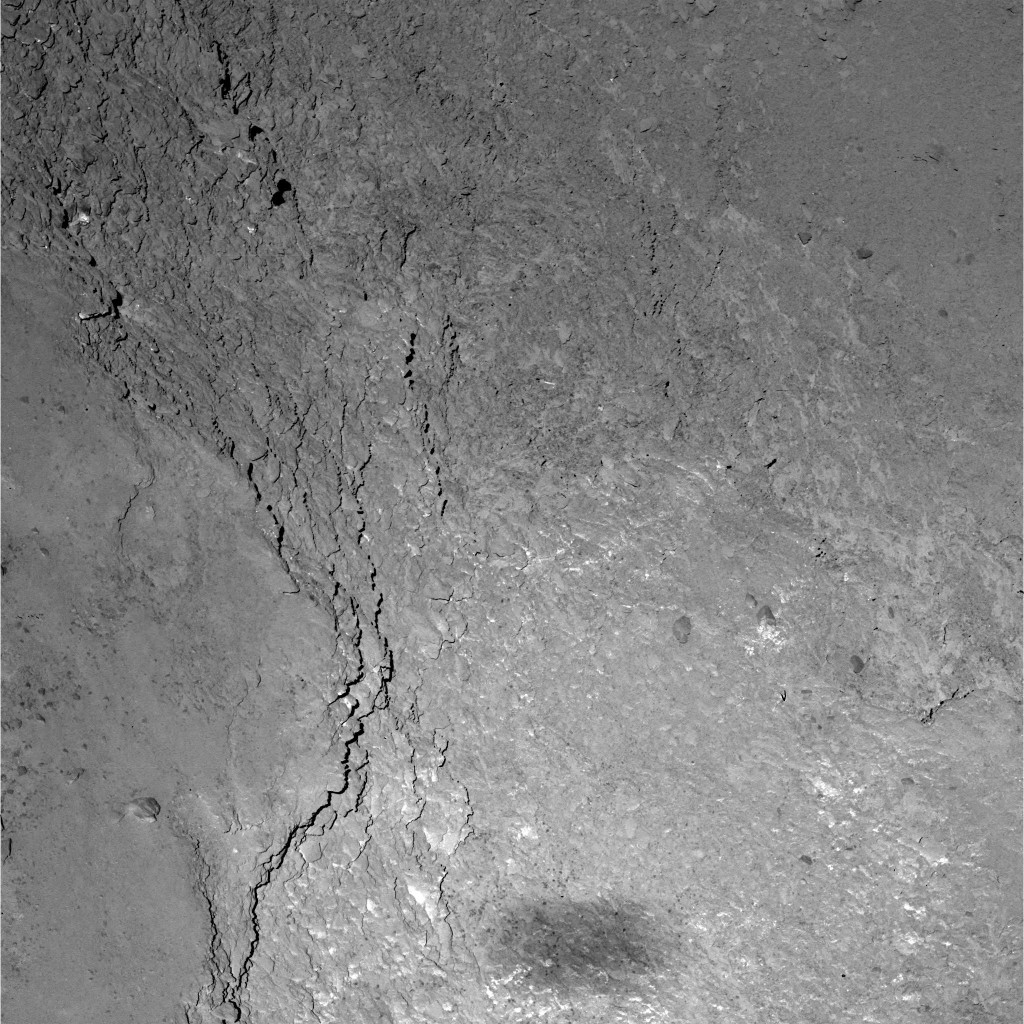 L'ombre de Rosetta plane sur la comète Tchouri